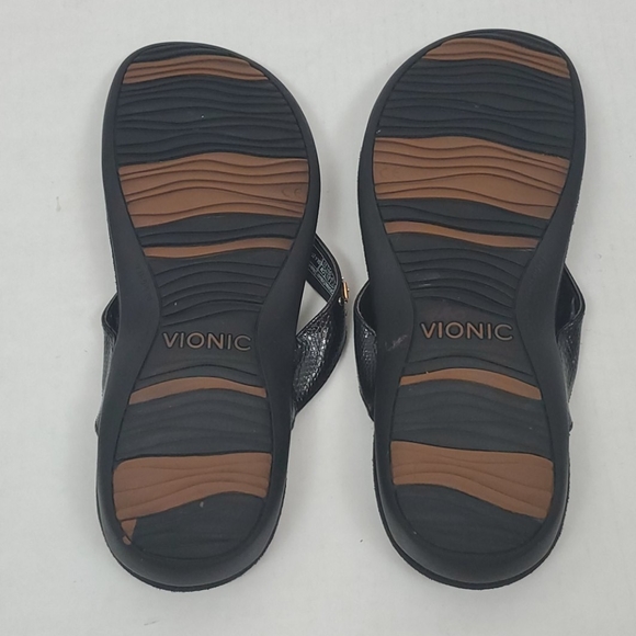 Vionic | Shoes | Vionic Beads Detail Sandals Black Women Size 8 ...